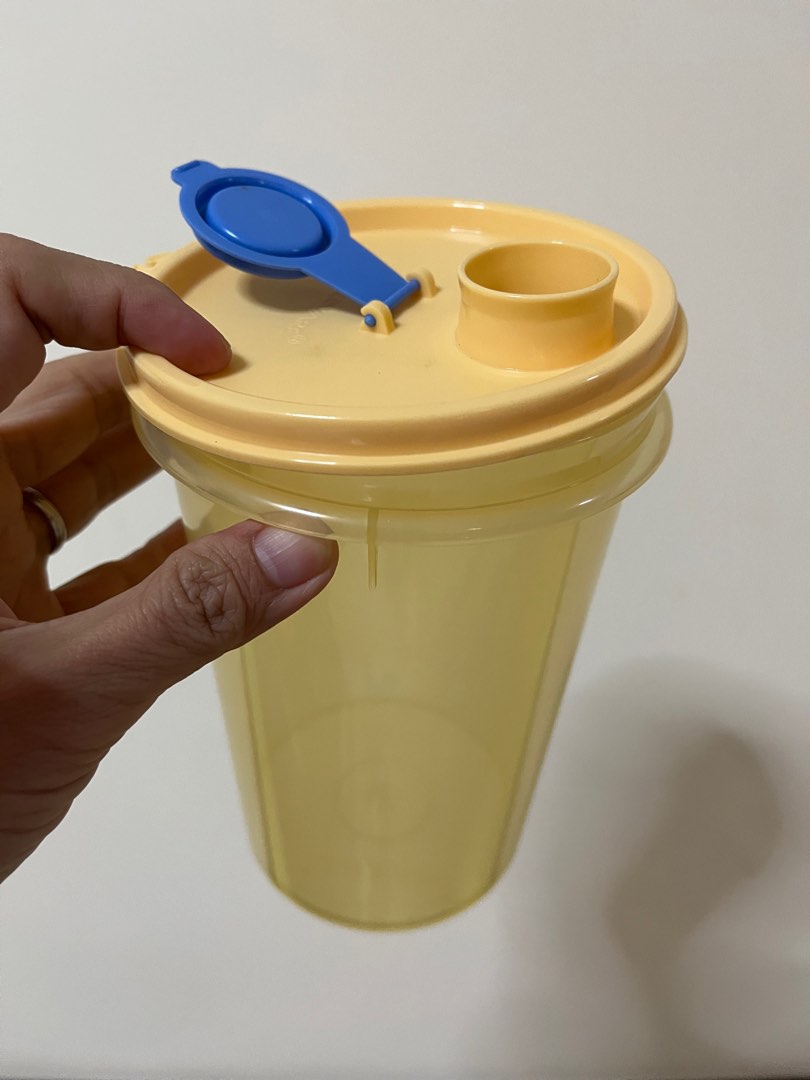 Tupperware Fridge Bottle, Furniture & Home Living, Kitchenware ...
