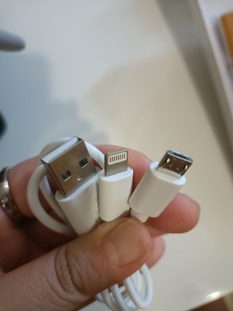 TYPO powerbank 4000mah with cable (NEW), Mobile Phones & Gadgets ...