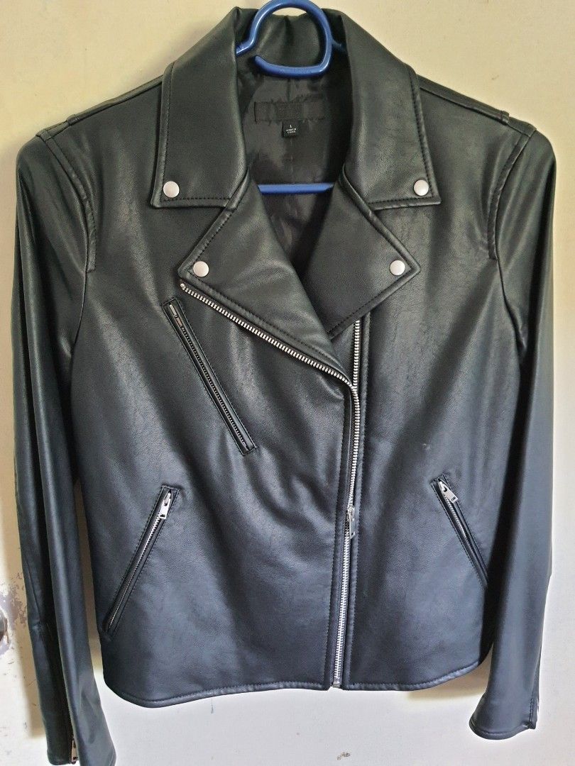Uniqlo jacket, Women's Fashion, Coats, Jackets and Outerwear on Carousell