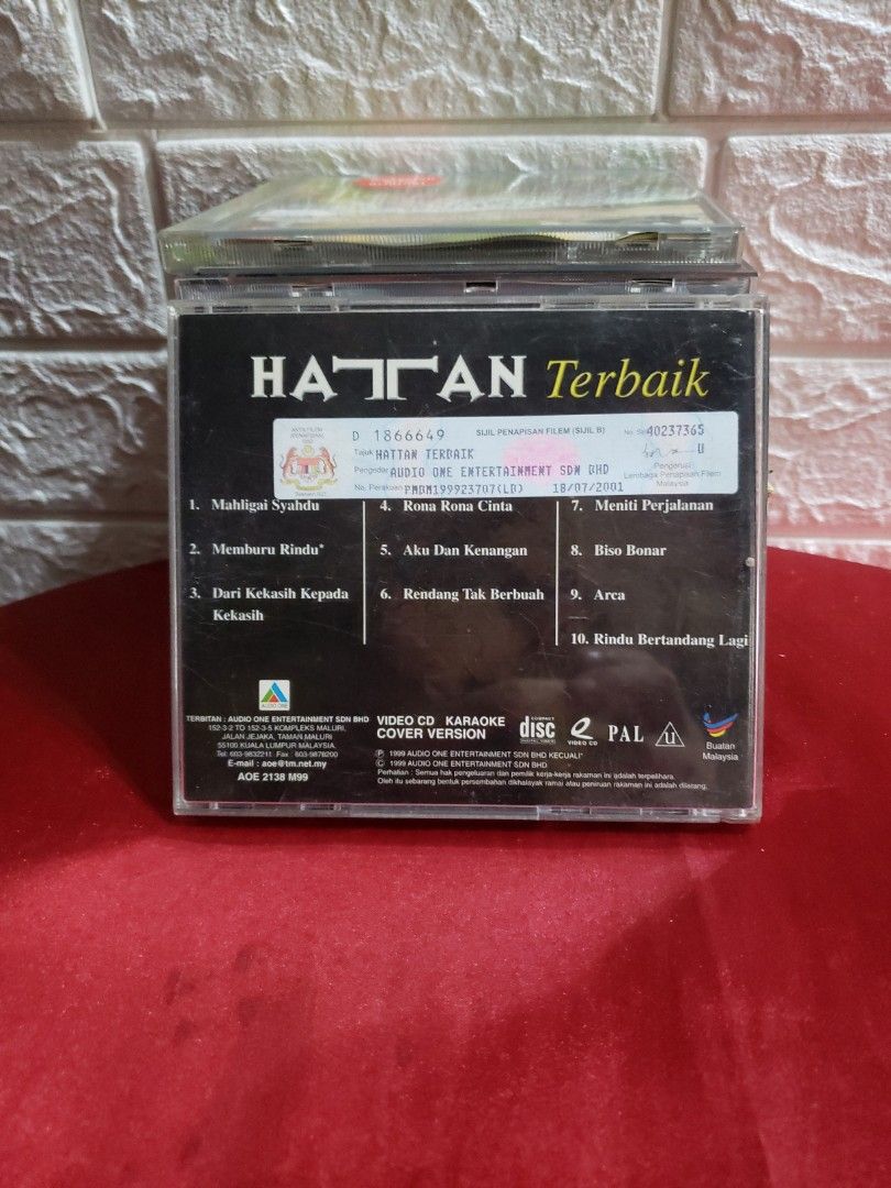 VCD KARAOKE / 1999 - HATTAN _ TERBAIK / VCD KARAOKE cover version, Hobbies & Toys, Music & Media ...