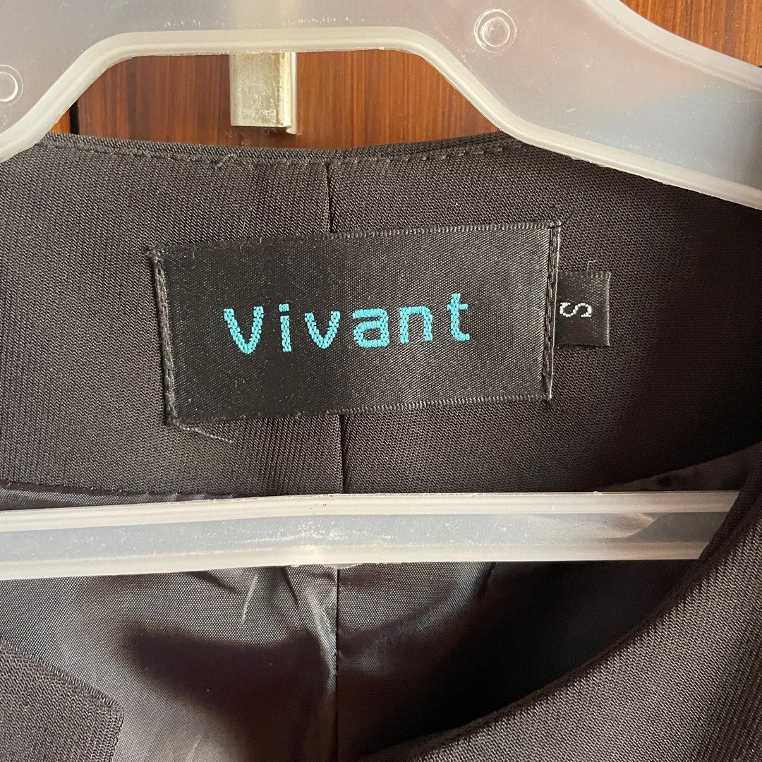 Vivant black coat on Carousell