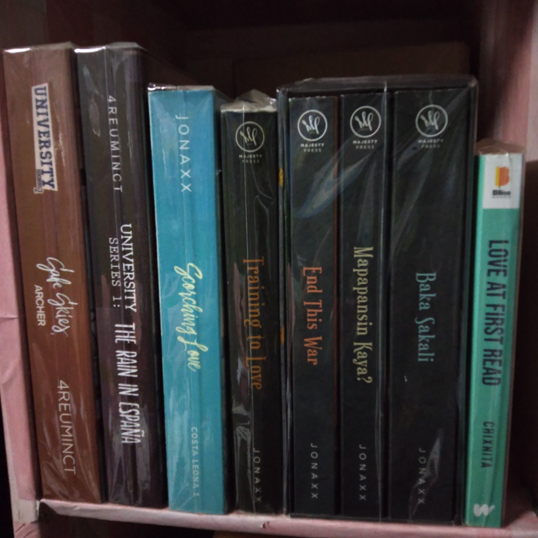 WATTPAD BOOKS JONAXX, 4REUMINCT, Hobbies & Toys, Books & Magazines ...