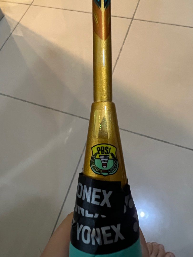 Yonex 88D Play, Sports Equipment, Sports & Games, Racket & Ball Sports ...