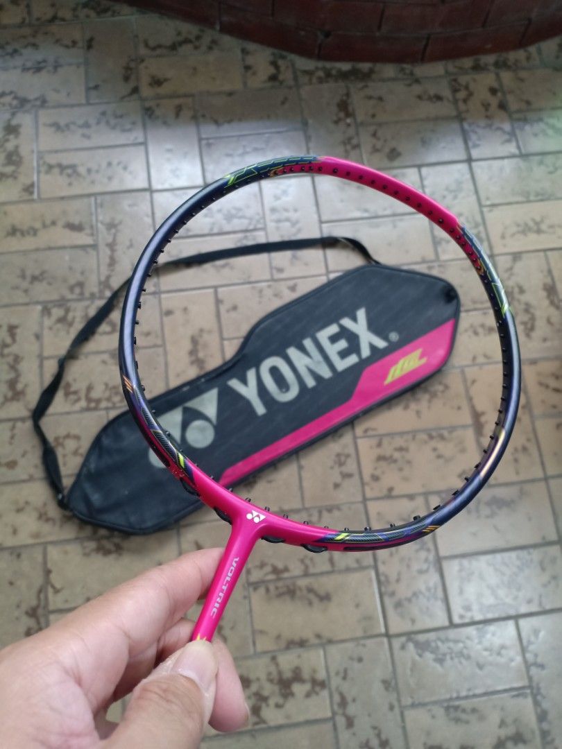 Yonex Voltric ZZ force II Lee Chong Wei badminton racket, Sports ...