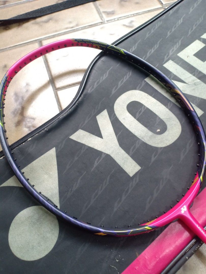 Yonex Voltric ZZ force II Lee Chong Wei badminton racket, Sports ...