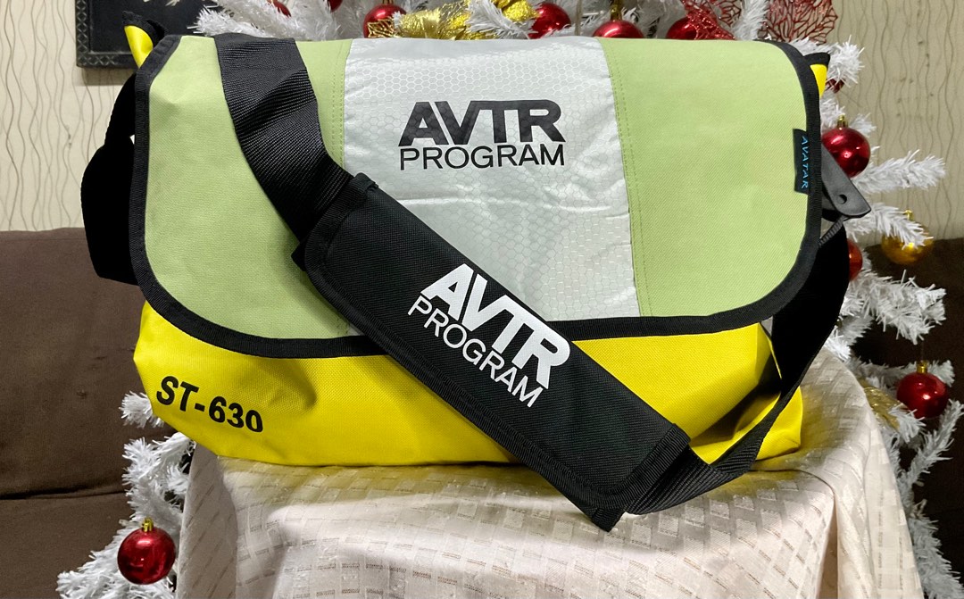AVTR Mailman Authentic Sling bag on Carousell