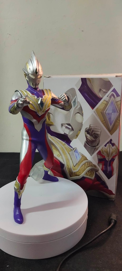 Banpresto Ultraman Trigger Hero's Brave Statue Figure Ultraman Trigger ...