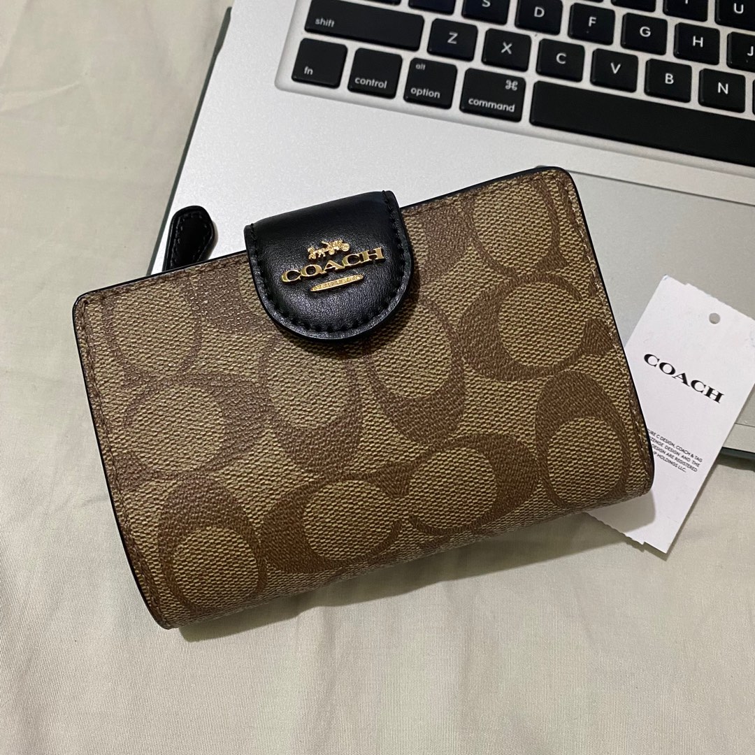 Coach signature canvas bifold wallet, Women's Fashion, Bags & Wallets ...