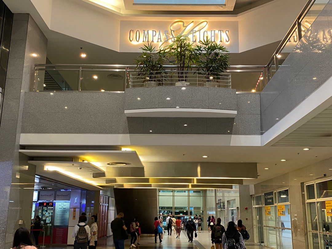 Sengkang MRT- Compass Heights : Tastefully furnished room w Queen Bed ...