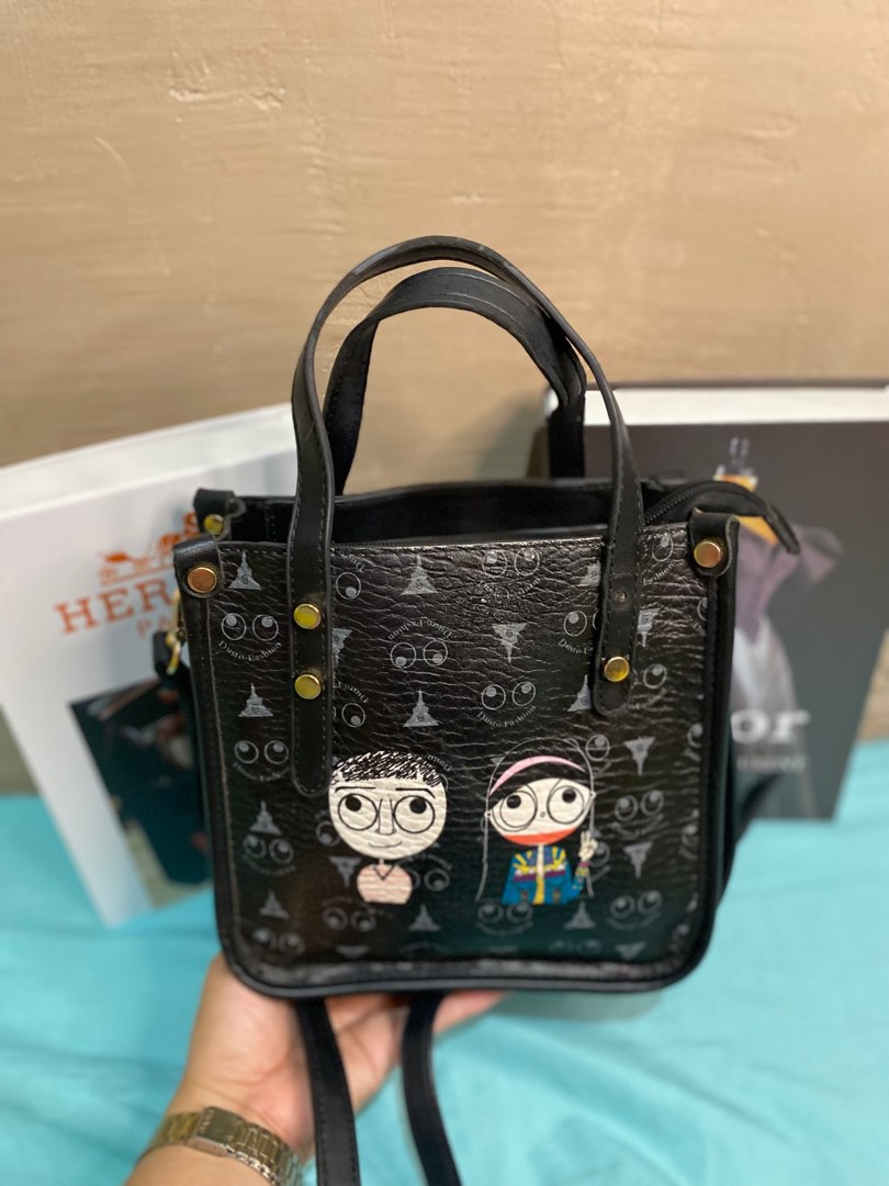 Dusto brand, Luxury, Bags & Wallets on Carousell