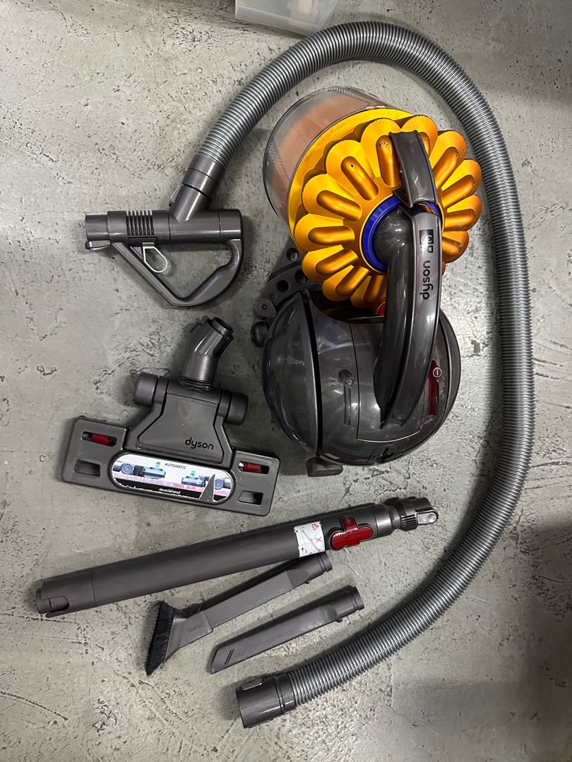 Dyson vacuum DC39, TV & Home Appliances, Vacuum Cleaner & Housekeeping ...