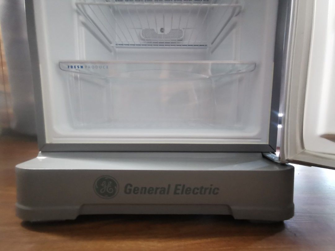 GE slightly used 7 cubic ft. Ref, lost receipt, available matipid sa ...