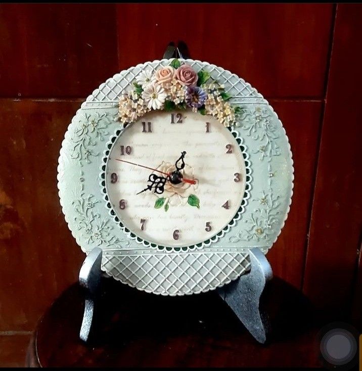 Jam meja vintage, Antik, Jam & Perhiasan di Carousell