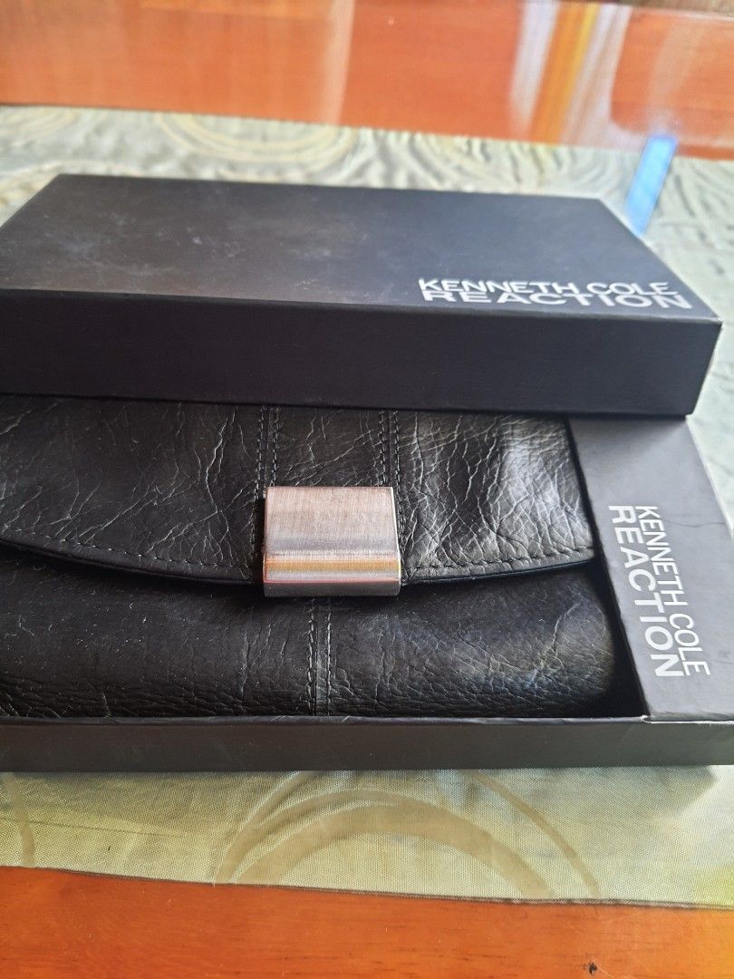 Kenneth Cole, Women's Fashion, Bags & Wallets, Wallets & Card holders ...