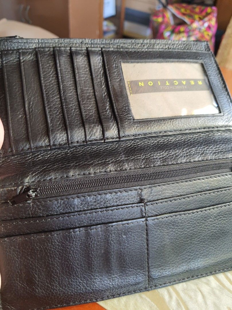 Kenneth Cole, Women's Fashion, Bags & Wallets, Wallets & Card holders ...