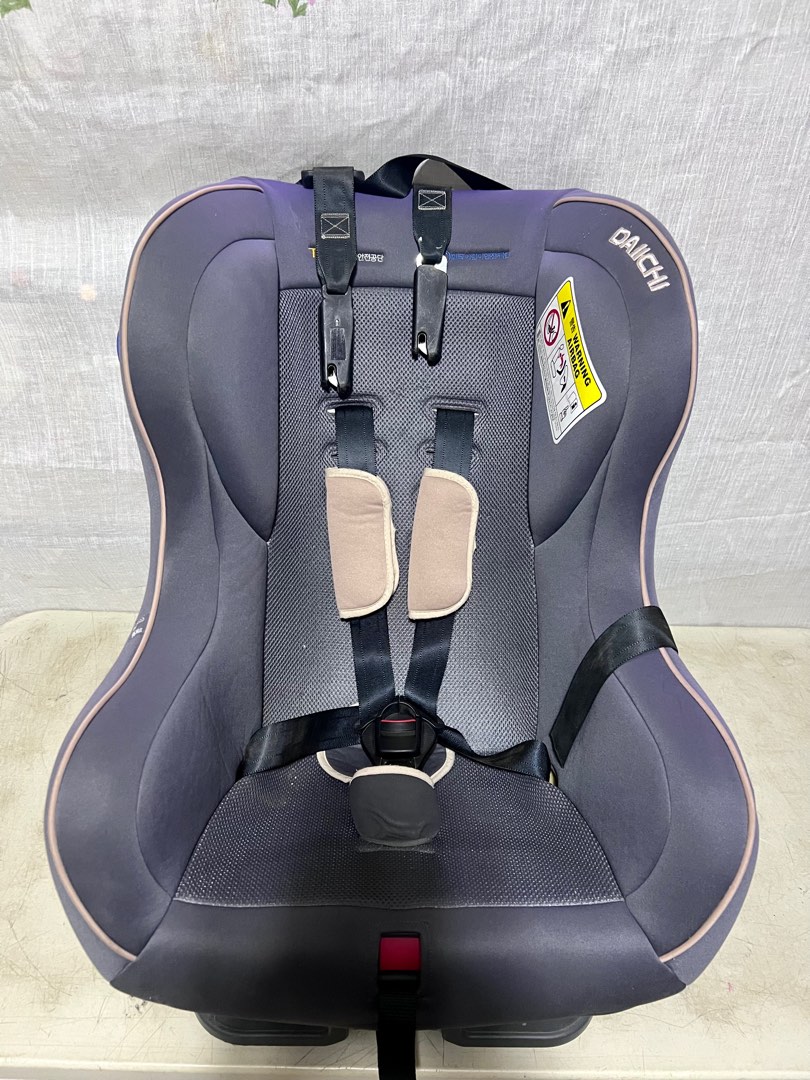 korea surplus baby car seat carrier up to 18kg (with signs of usage ...