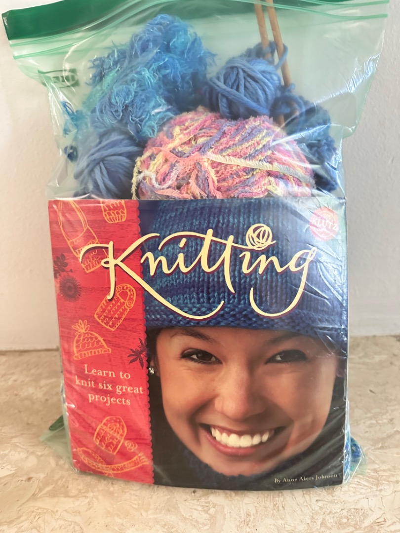 Learn to knit pack, Hobbies & Toys, Stationery & Craft, Craft Supplies ...