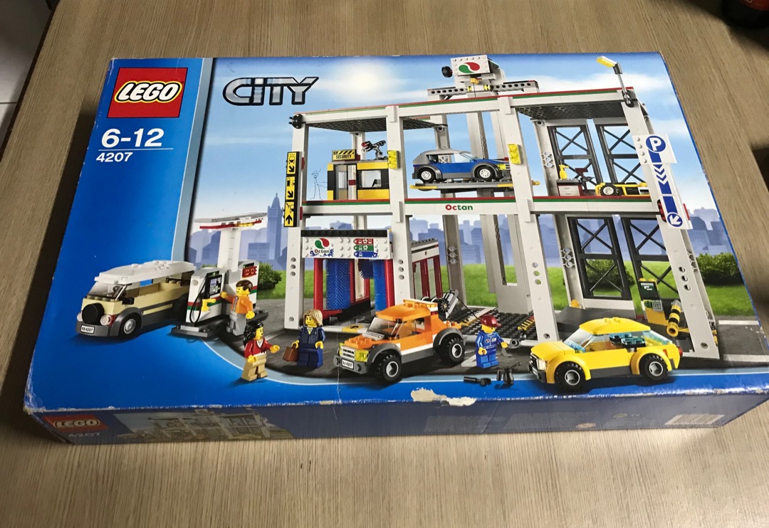 LEGO City Garage (4207), Hobbies & Toys, Toys & Games on Carousell