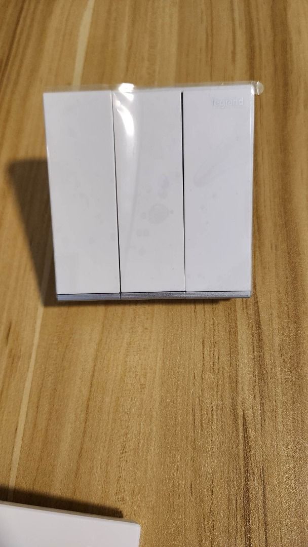 Legrand Galion White 1 Gang, 2 Gang, 3 Gang switches, TV & Home ...