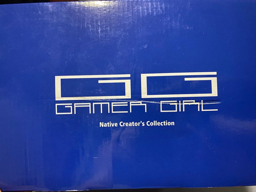 Native Creators Collection - Gamer Girl 1/7 figure 2013 release ...