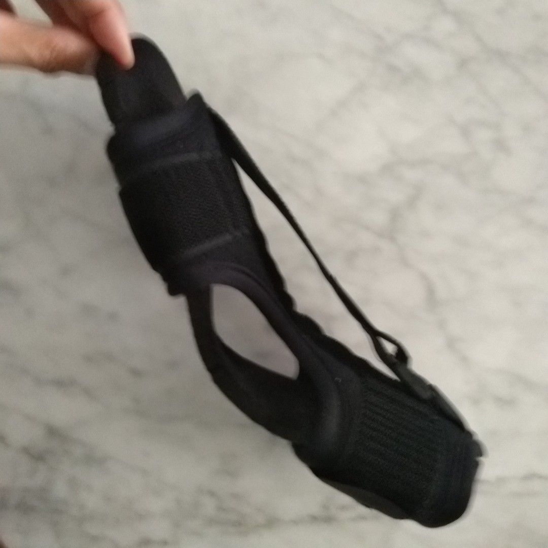 Night splint for foot pain (plantar fasciitis), Sports Equipment, Other ...