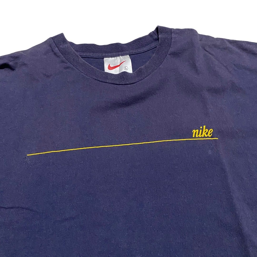 Nike vintage script navy tee, Fesyen Pria, Pakaian , Atasan di Carousell