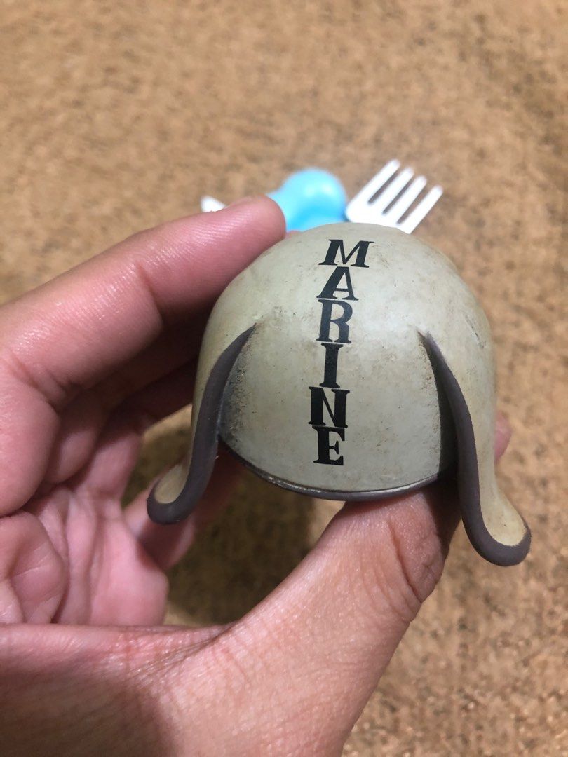 One piece garps dog helmet and sanji crossbone flag ref magnet, Hobbies ...