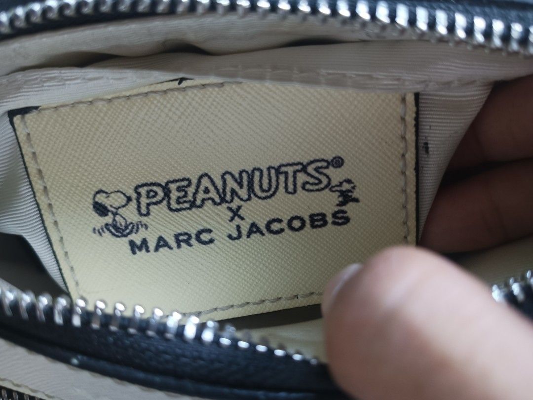 Original Marc Jacobs snoopy snapshot sling bag, Luxury, Bags & Wallets ...