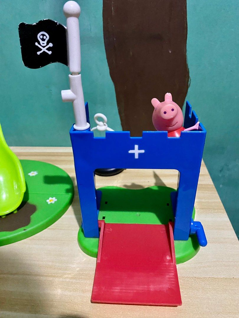 Peppa Pig Tree House, Hobbies & Toys, Toys & Games on Carousell