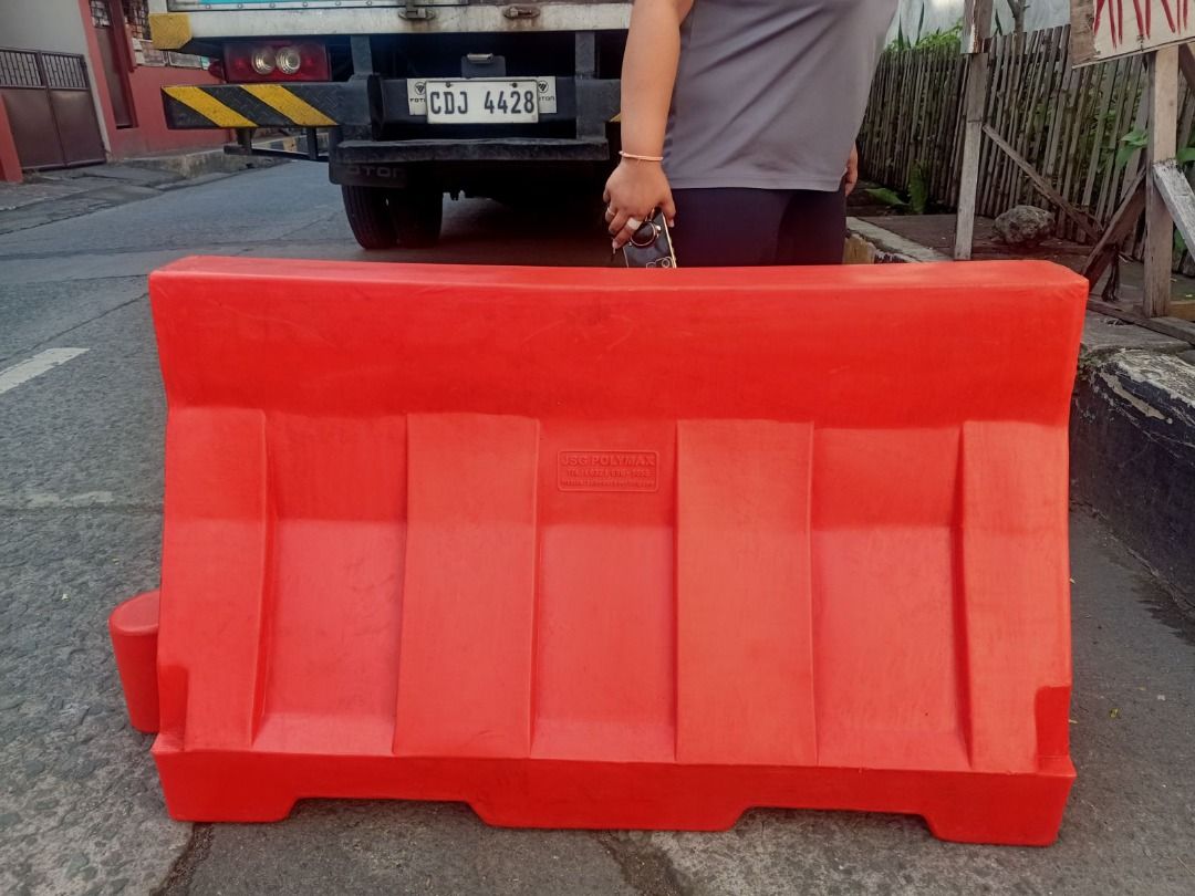 PLASTIC ROAD BARRIER, Commercial & Industrial, Construction & Building ...