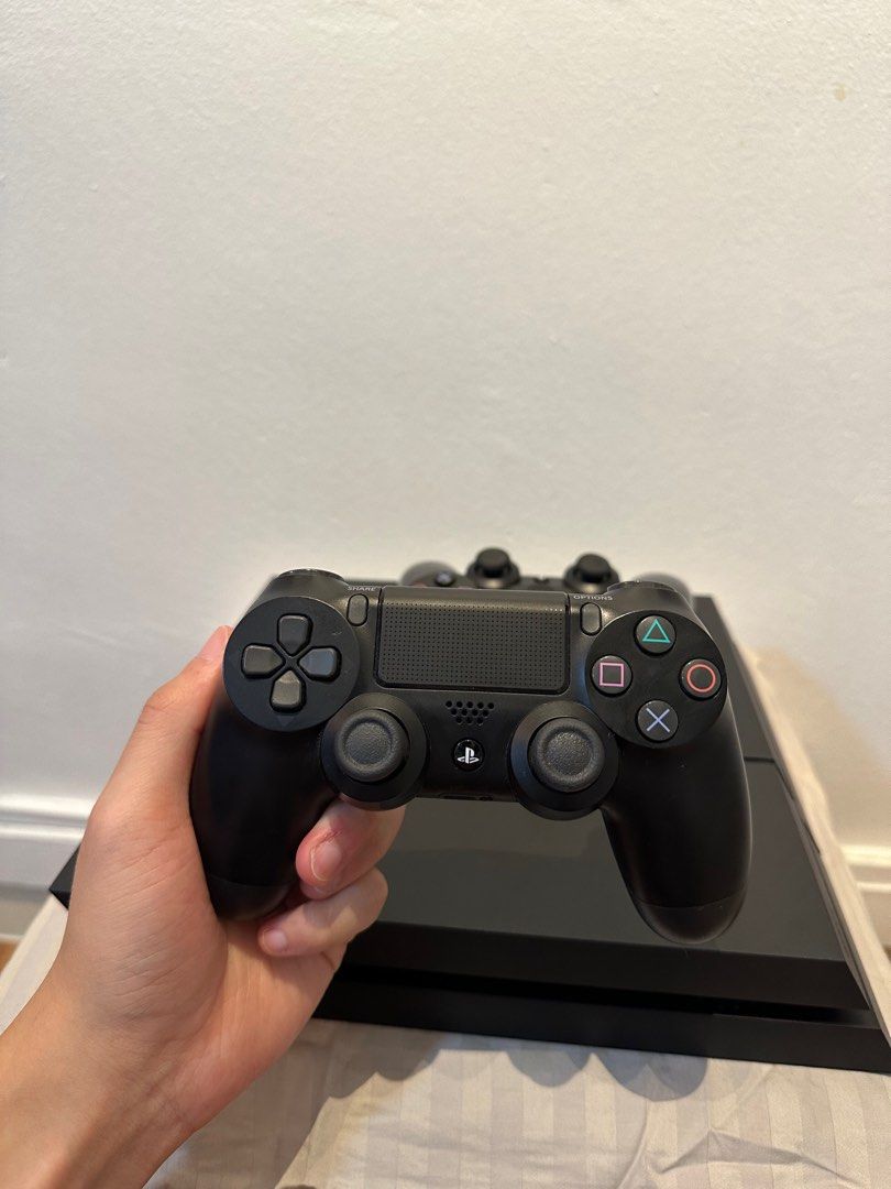 PS4 500GB (CUH-1206A 3rd Gen) with TWO controllers, Video Gaming, Video ...
