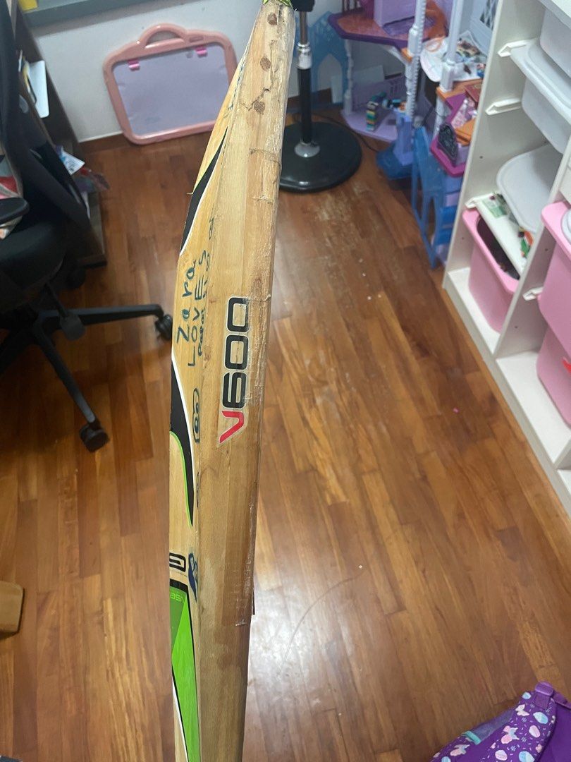 Rare slazenger v600 cricket bat, Sports Equipment, Other Sports ...