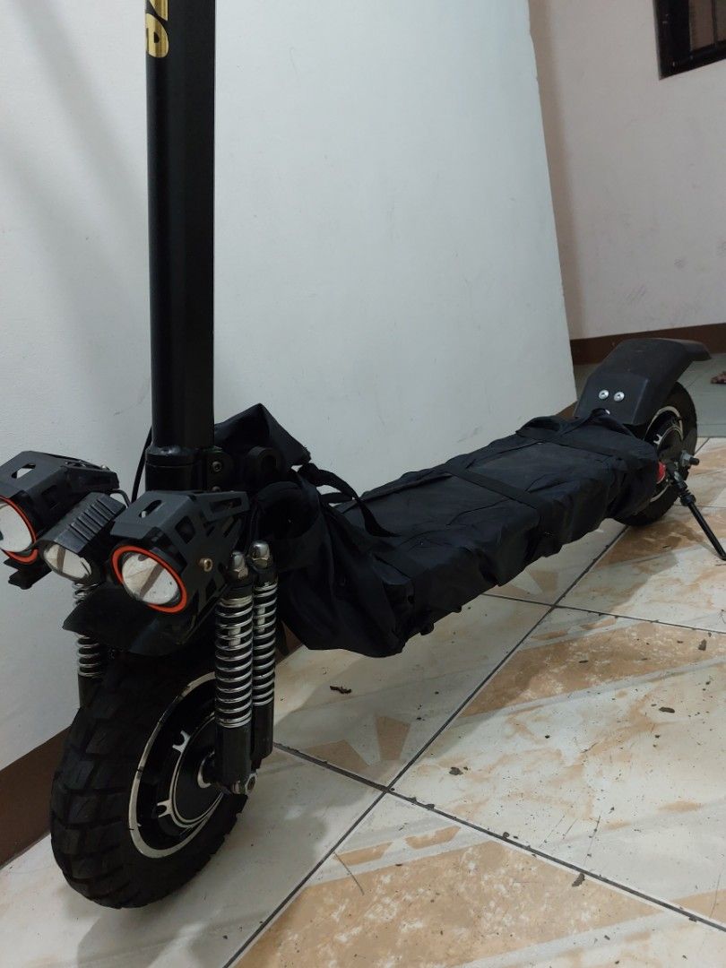 Raze Voltaire V2, Sports Equipment, Sports & Games, Skates ...