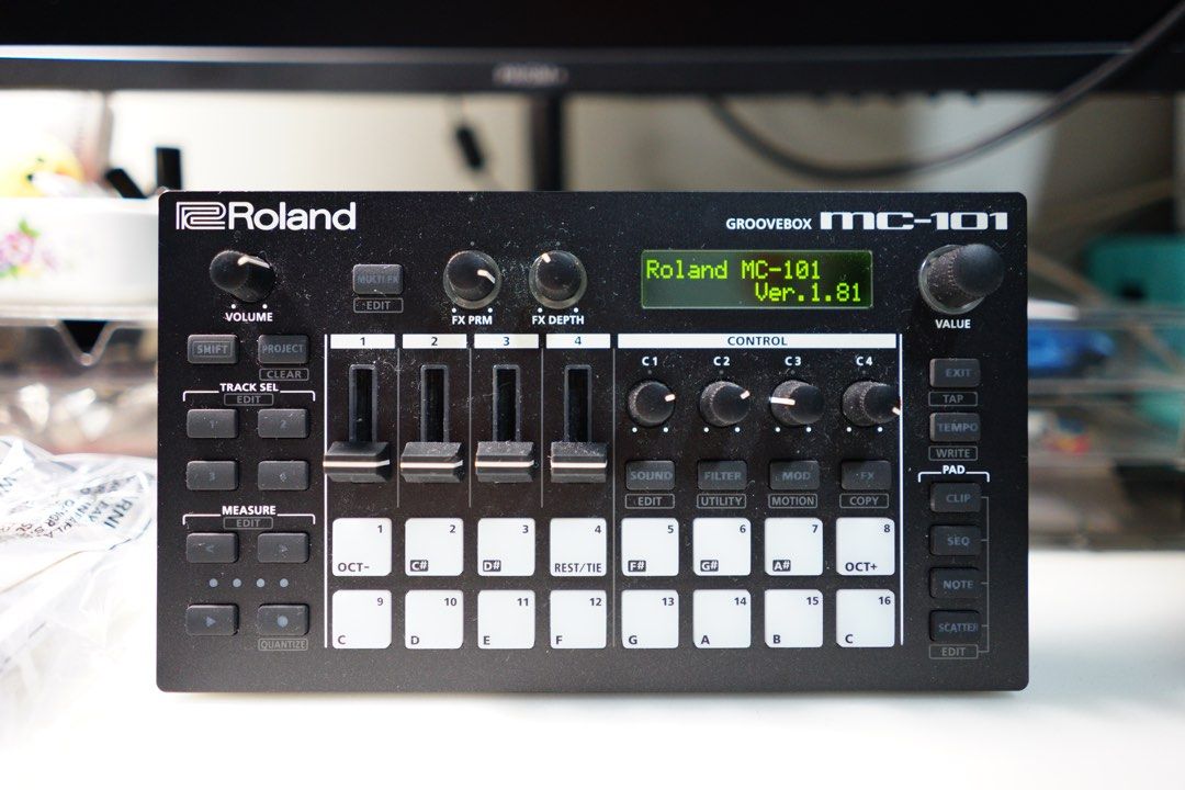 Roland MC-101 with updated version 1.81, Hobbies & Toys, Music & Media ...