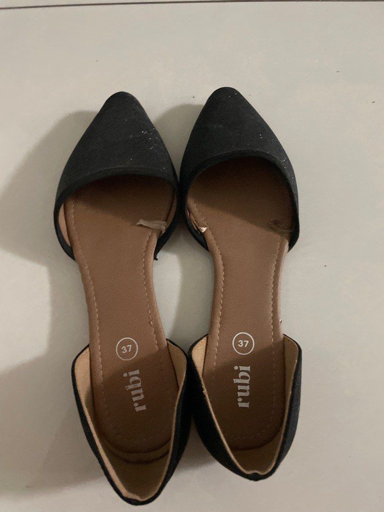 Rubi black shiny flats, Women's Fashion, Footwear, Flats on Carousell