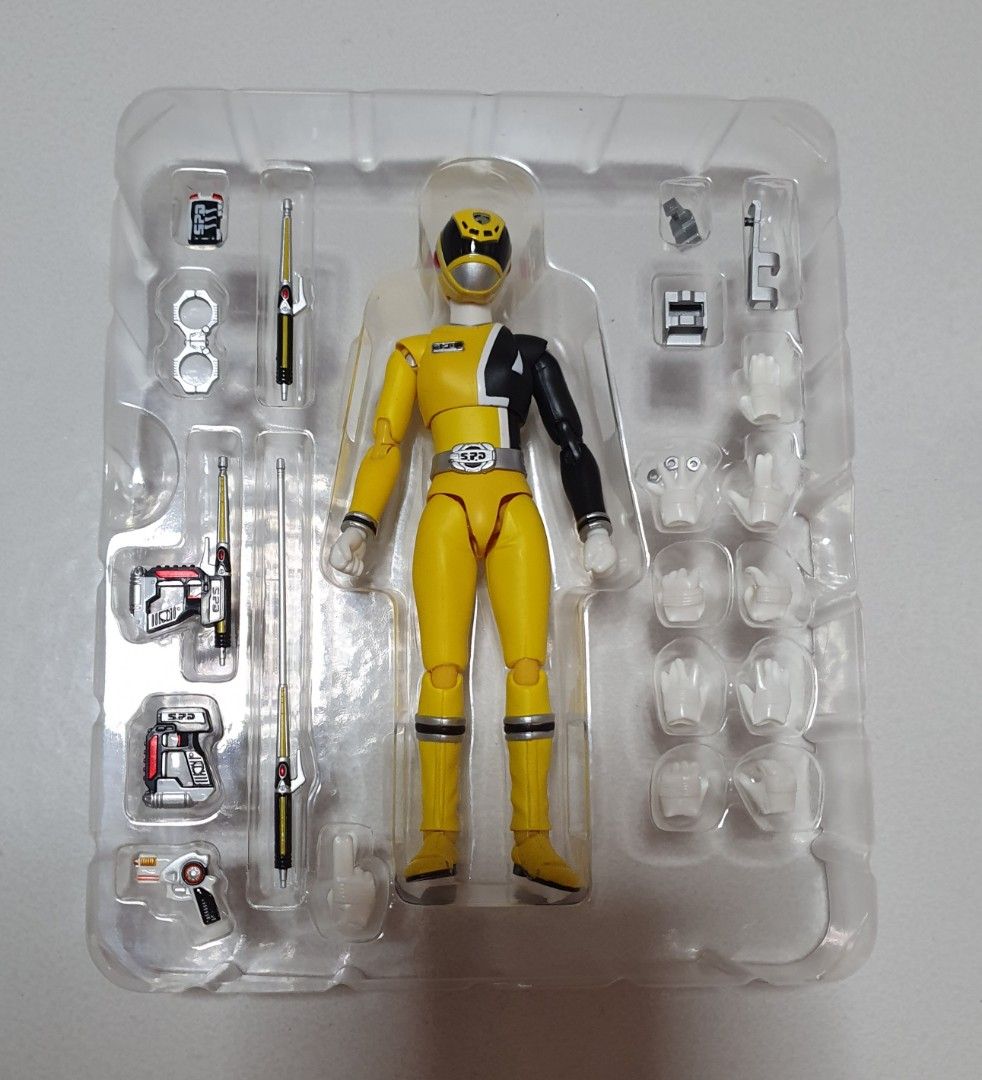 SHF Deka Yellow Dekaranger Power Rangers SPD ranger special police ...