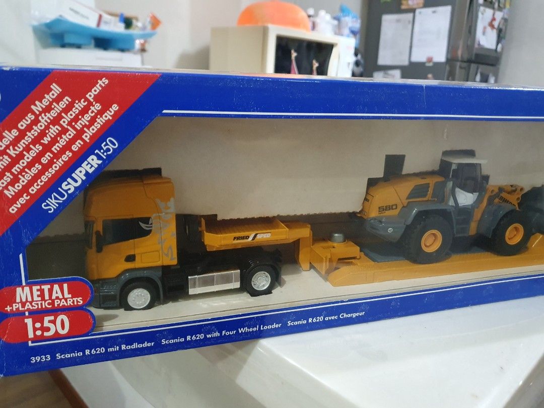 Siku 1:50 3933, Hobbies & Toys, Toys & Games on Carousell
