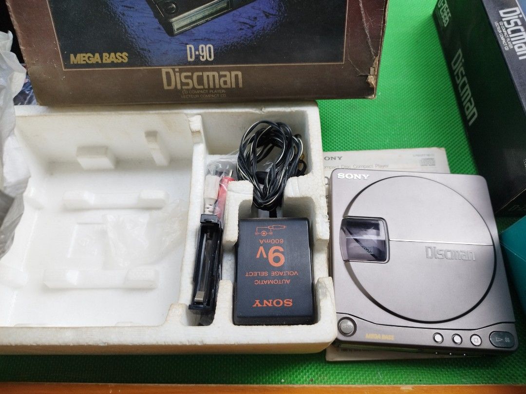 Sony D90 DISCMAN全套, 興趣及遊戲, 音樂、樂器 & 配件, 音樂與媒體 - CD 及 DVD - Carousell