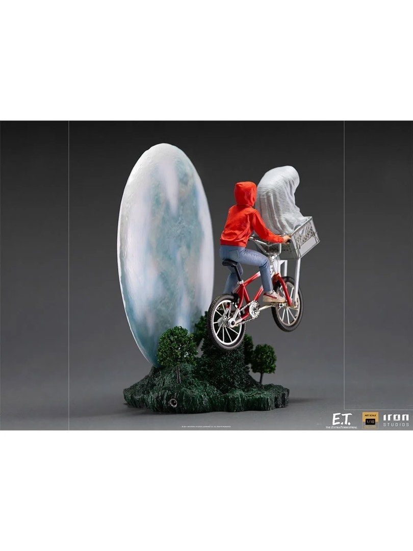 Statue E.T. & Elliot Deluxe - E.T. - Art Scale 1/10 - Iron Studios ...