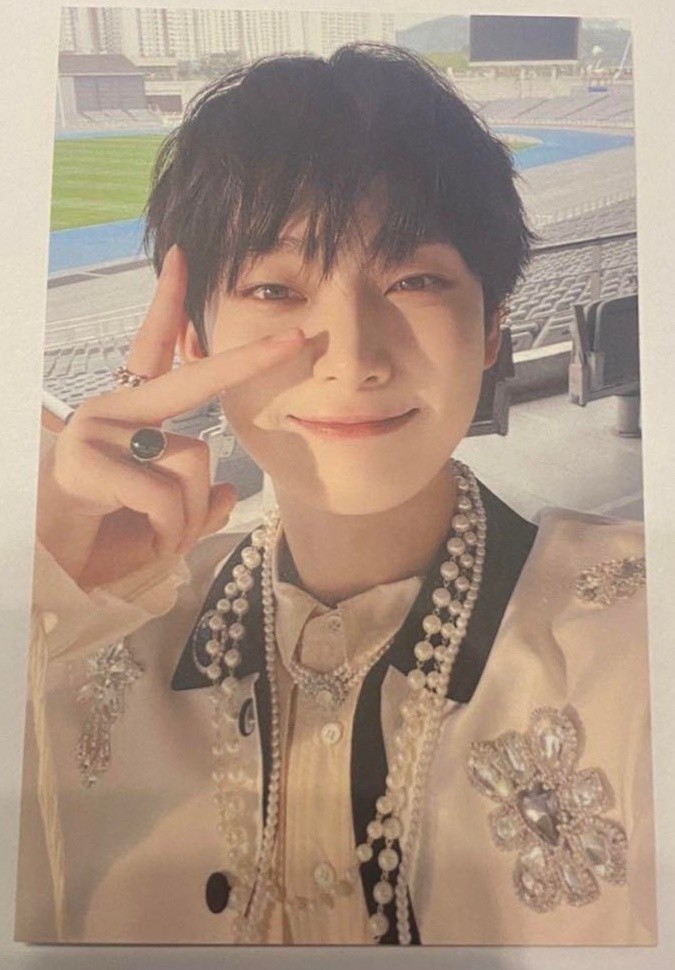 Sunoo sadame lucky draw photocard, Hobbies & Toys, Memorabilia ...
