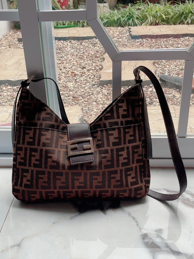 Tas fendi gak pernah di pakai dari baru, Fesyen Wanita, Tas & Dompet di ...