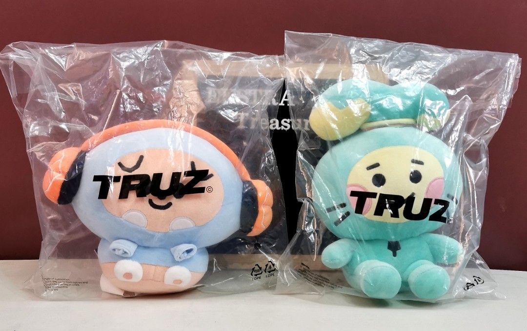 TREASURE TRUZ x NARA Sitting Doll MATETSU, Hobbies & Toys, Memorabilia & Collectibles, Fan ...