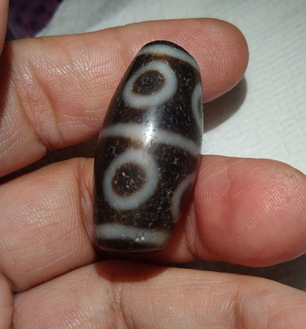Vintage 8 Eyes Old Dzi Bead, Hobbies & Toys, Collectibles & Memorabilia ...