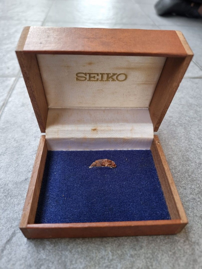 Vintage SEIKO Watch Wooden Box Rare, Hobbies & Toys, Collectibles ...