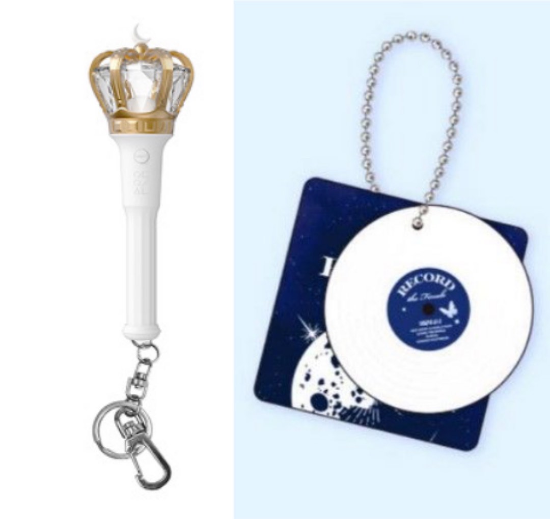 WTB LF loona keyring keychain lightstick loonatheworld in seoul tour ...