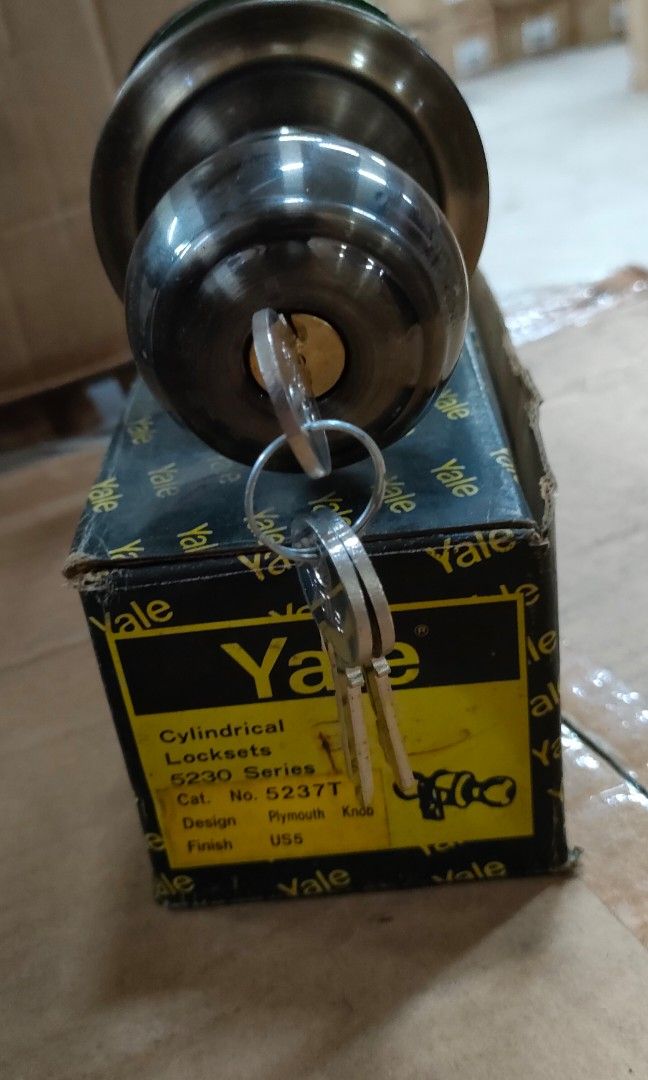 Yale Cylindrical Entrance Door Locksets with Keys Box Pack PL5237 ...