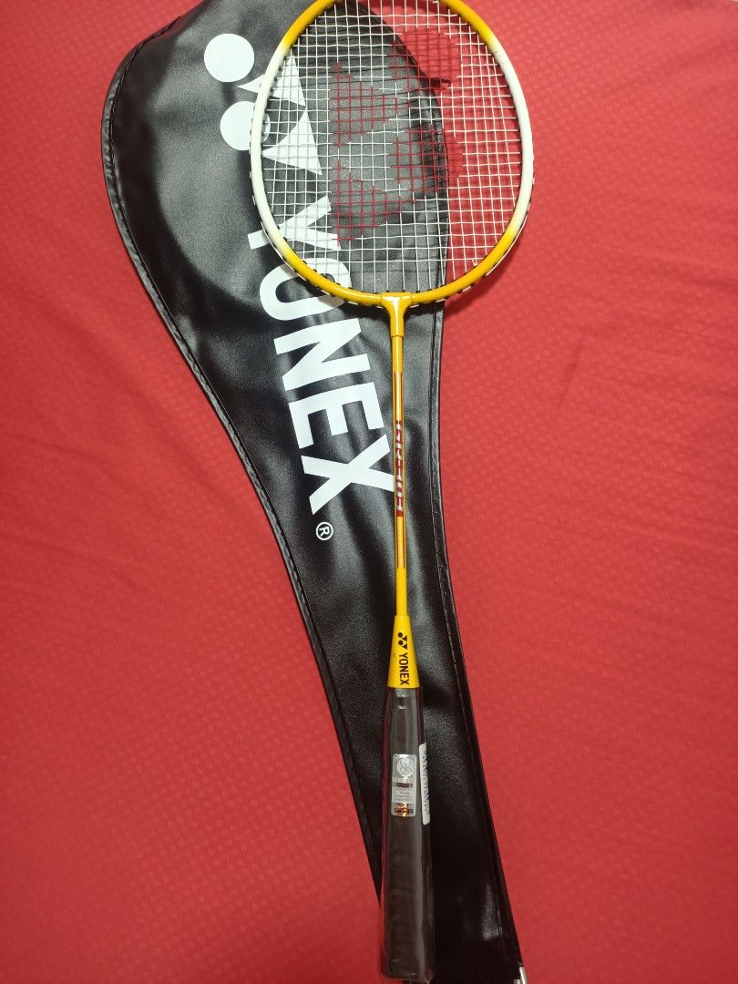 Yonex GR- 303 Badminton racket, Sports Equipment, Sports & Games ...