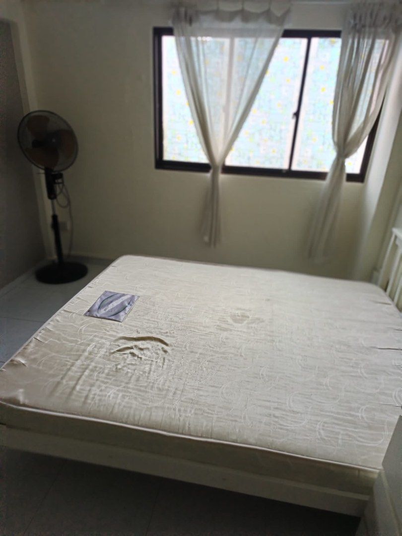 25 Marsiling Drive: looking for single Chinese male, Property, Rentals ...