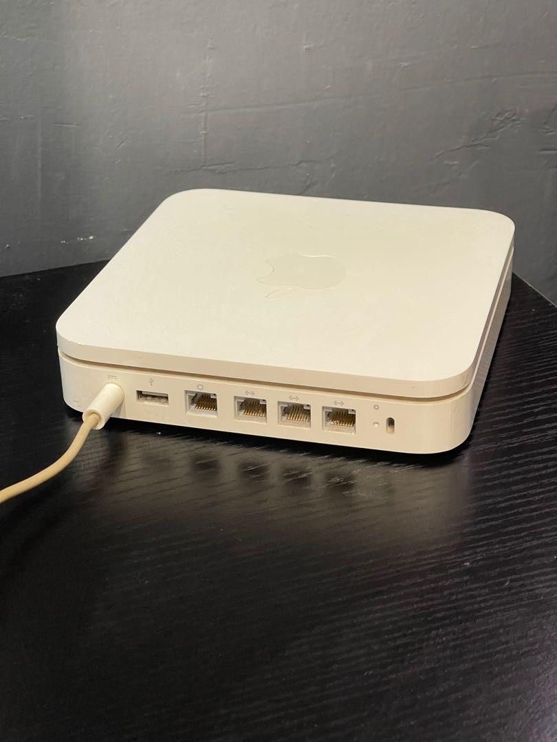 Apple Airport Extreme (5th generation) wireless router, Computers ...