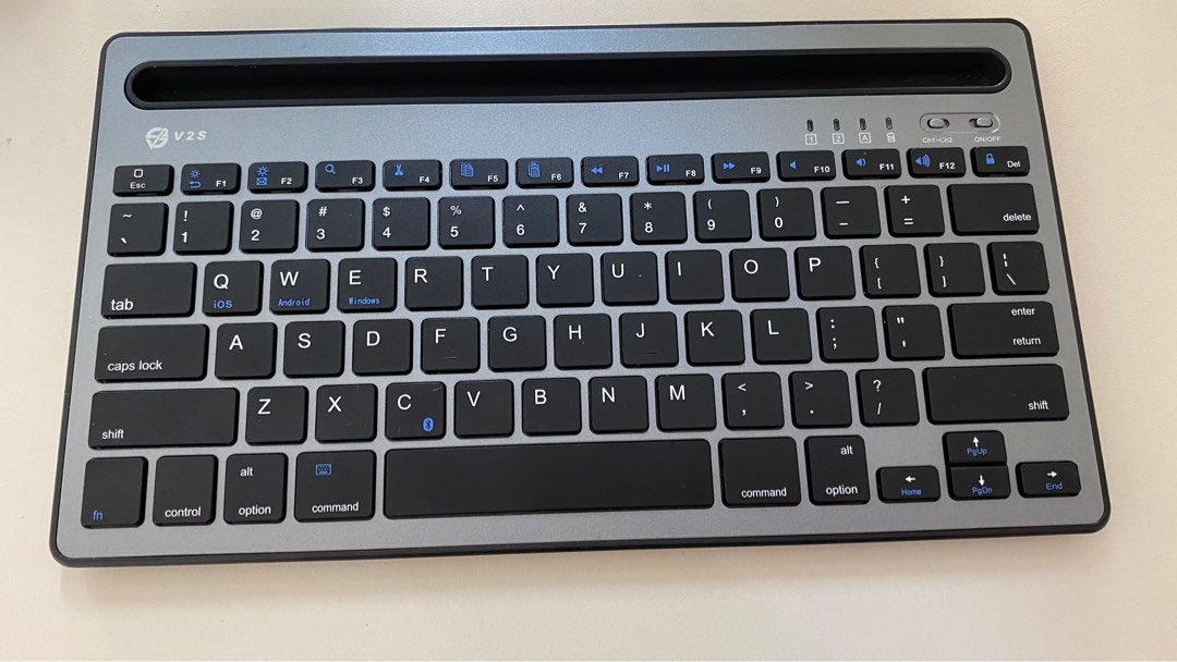 Bk 2000 Bluetooth Keybord Computers And Tech Parts And Accessories Computer Keyboard On Carousell